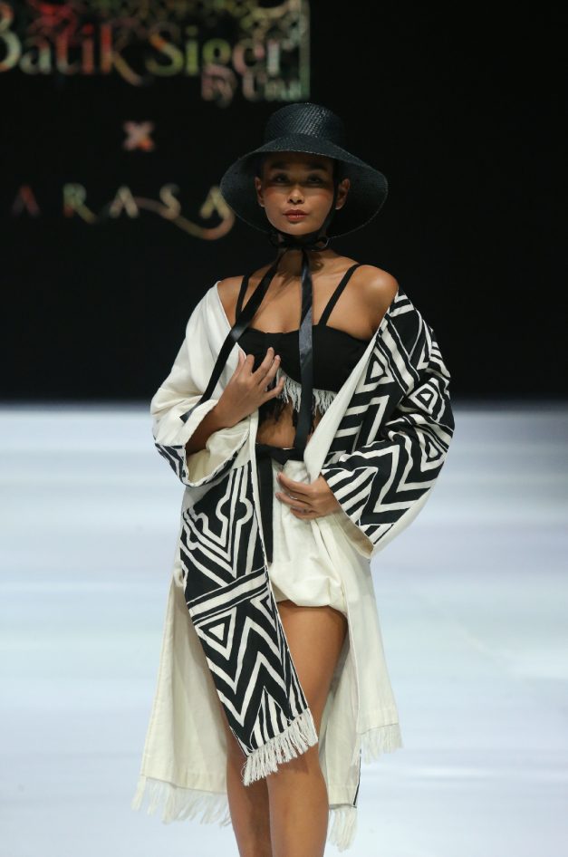 Batik Siger Tampil Minimalis Dan Ringan - Batiklopedia