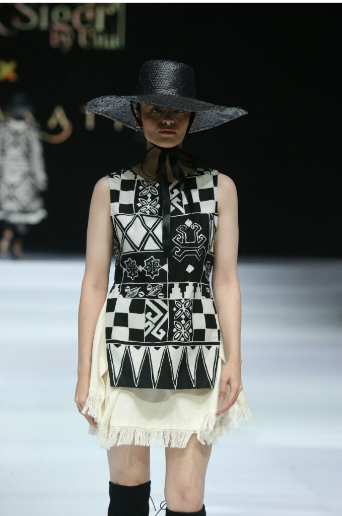 Batik Siger Tampil Minimalis Dan Ringan - Batiklopedia